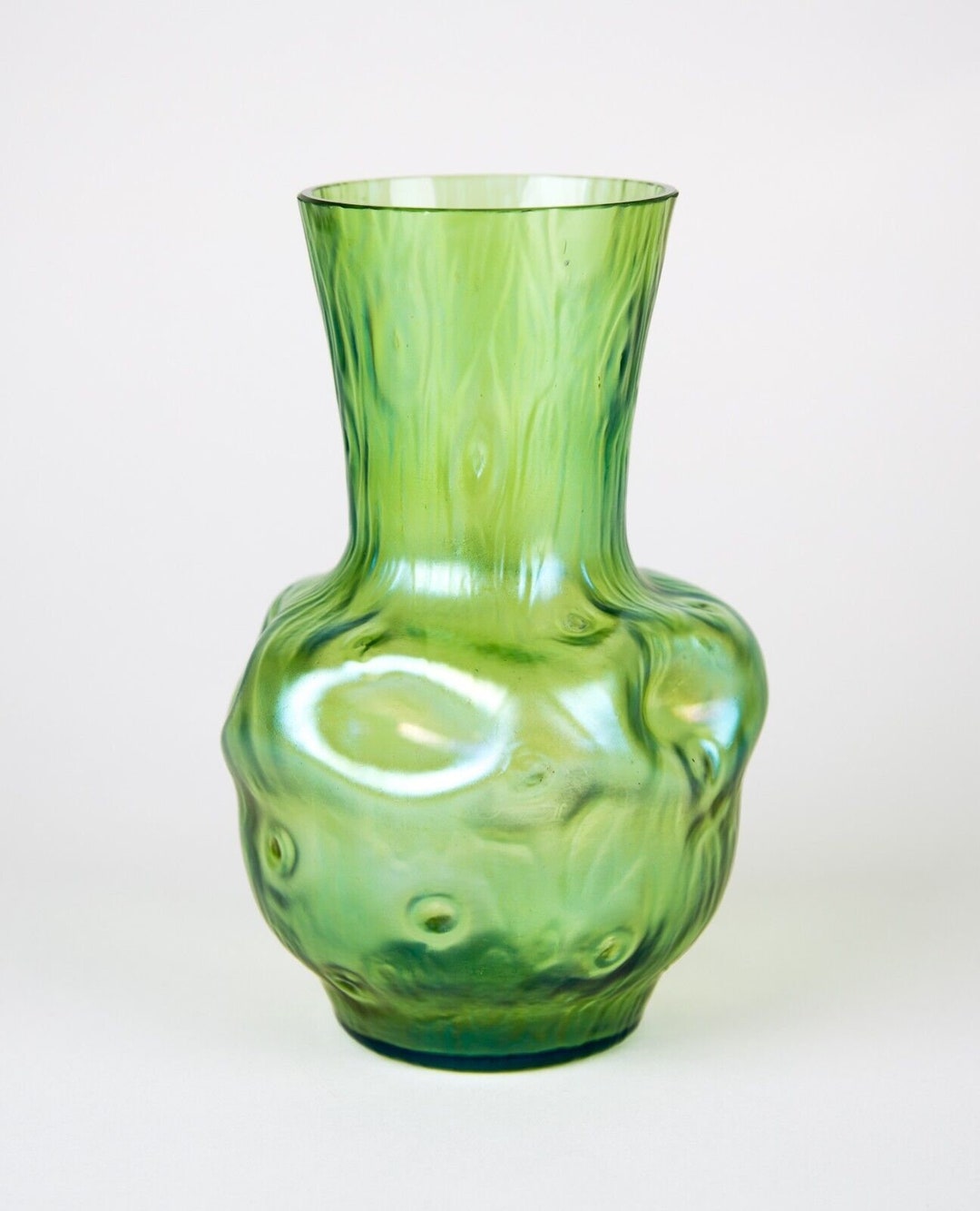 Loetz Kralik Art Nouveau Art Glass Vase Green Iridescent Pinched ...