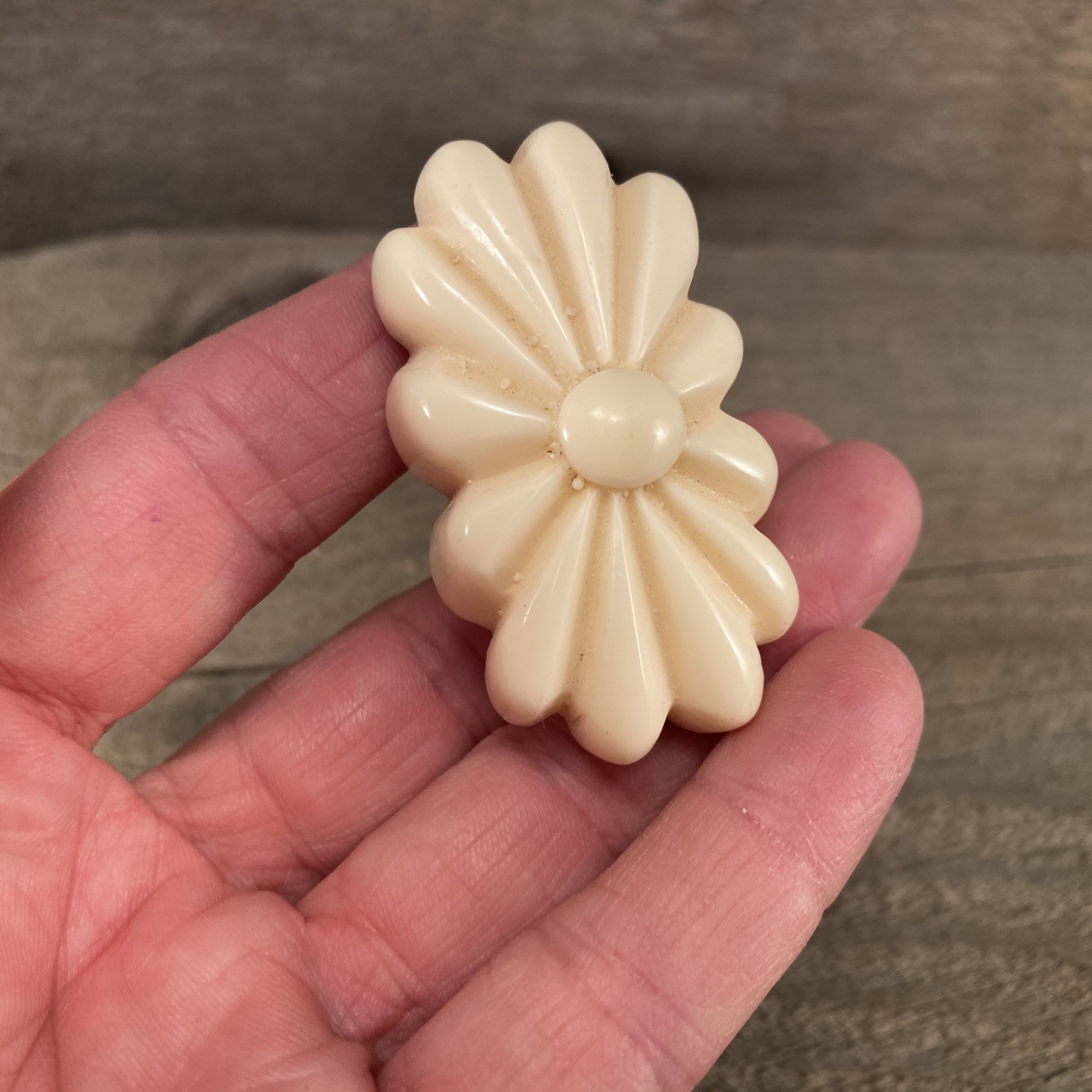 Bone Resin Knob Ivory Tone Round Drawer Knob Dresser Knob - Etsy