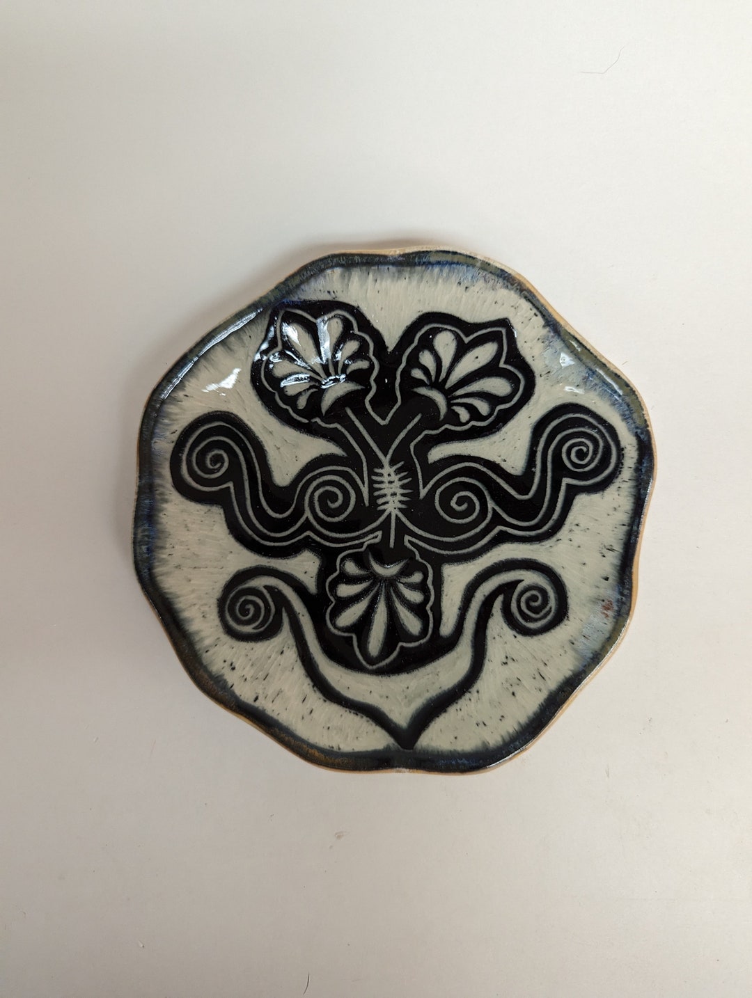 Handmade Sgraffito Ceramic Plate: 6" Pottery Dish - Etsy