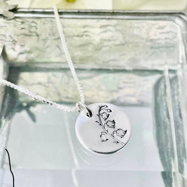 Birthflower Necklace - Etsy