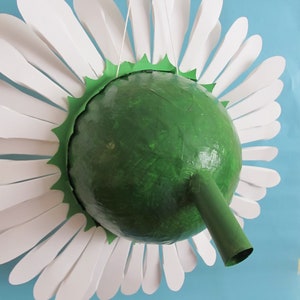 DAISY Pinata, Flower Pinata, Flower Birthday, Nature Pinata, Baby ...