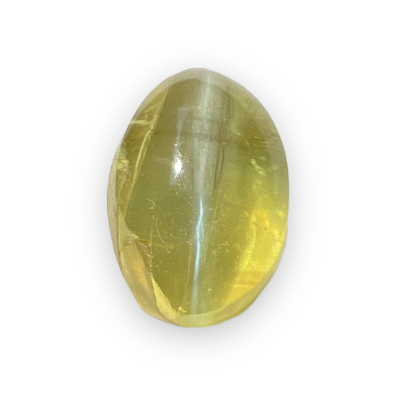 Natural Chrysoberyl Cats Eye 6.22 Carat Oval Shaped Yellowish Colour ...