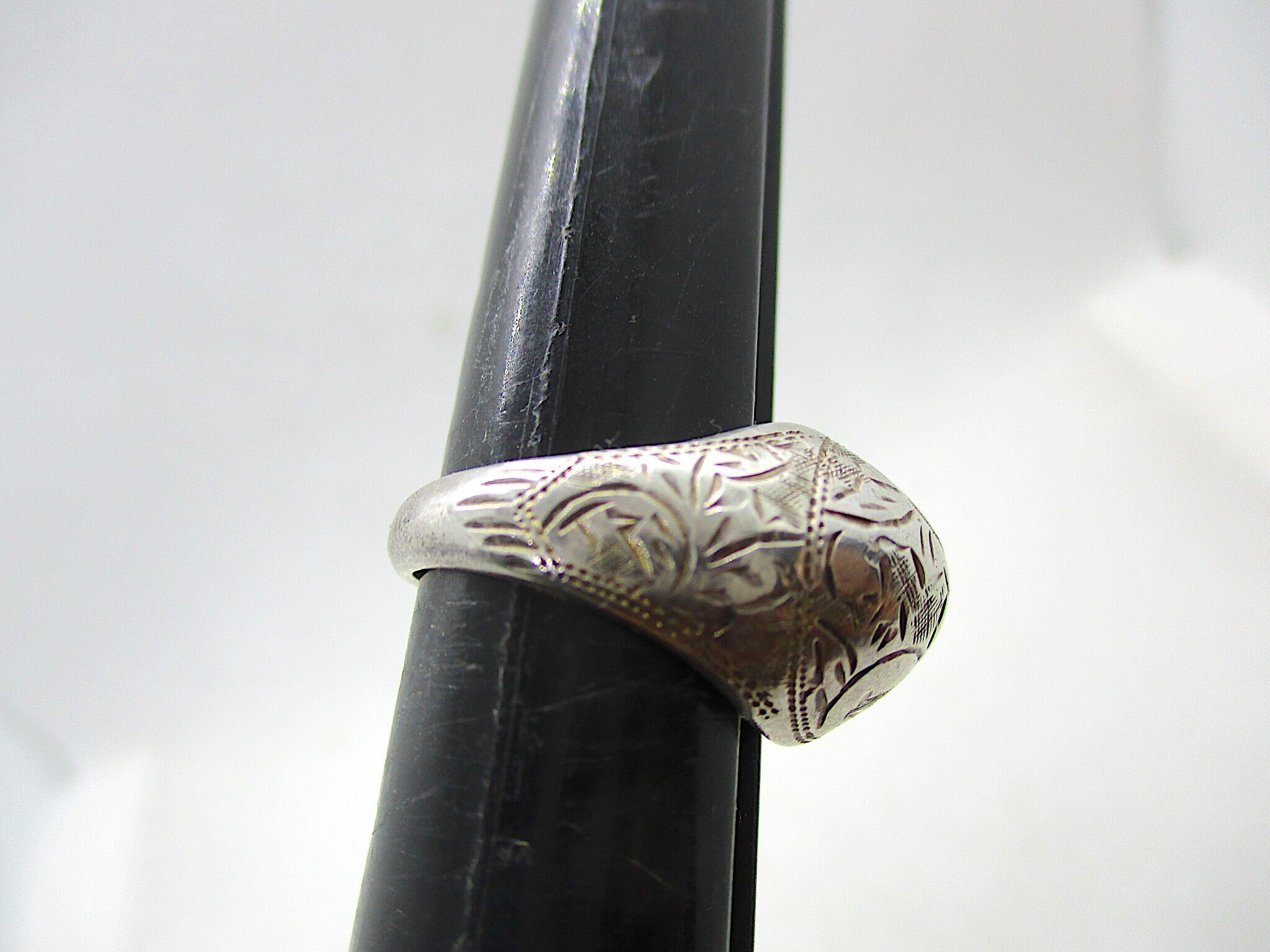 Vintage 925 Sterling Silver Etched Dome Shaped Ring Made in Thailand ...