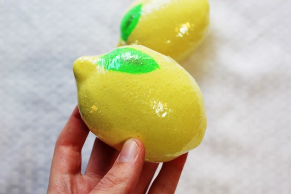Meyer Lemon Fresh Lemon Bath Bomb // Bath Fizzy // Lemon Bath - Etsy