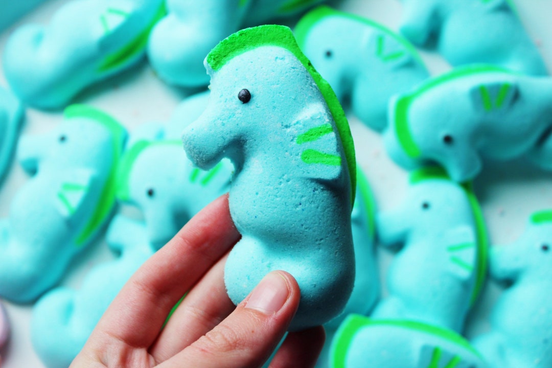 Sea You Soon Seahorse Bitty Bomb Bath Bomb // Small Bath Bomb // Summer ...