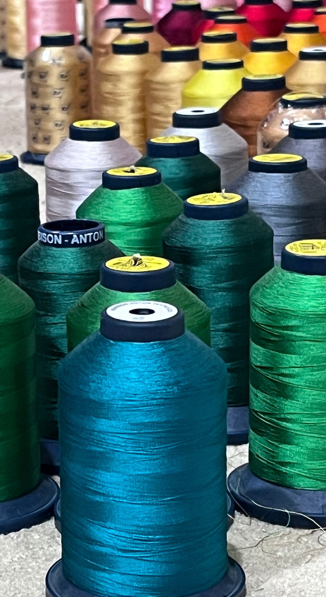 Jamie Blue Serger Thread, Cone Thread for Quilting, Serging, Embroidery ...