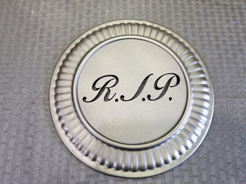 Large Round RIP Placard Perfect for Halloween and Haunted - Etsy
