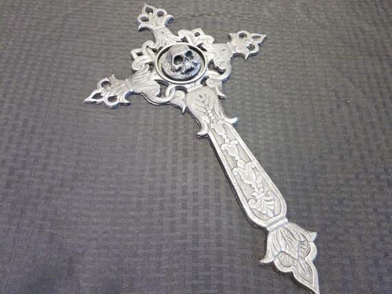Cross with optional Rosette Head Perfect for Haunted Houses | Etsy