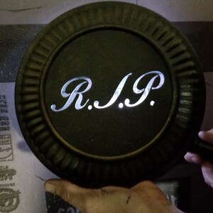 Large Round RIP Placard Perfect for Halloween and Haunted House Decor ...