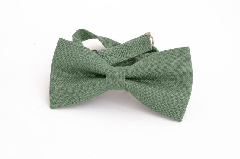 Sage Green Bow Tie for Wedding / Bow Tie for Groomsmen / Green - Etsy