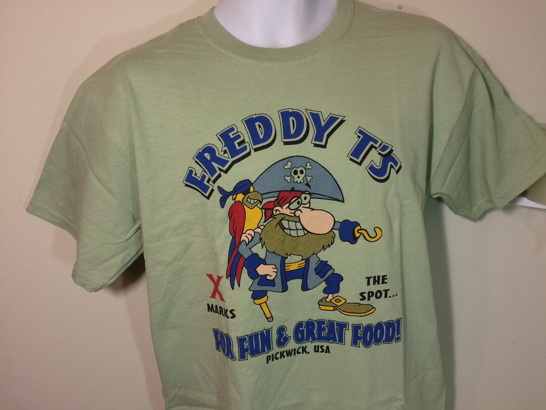 FREDDY T'S Pickwick Restaurant & Beach Club Counce, TN. -t-shirt Adult ...
