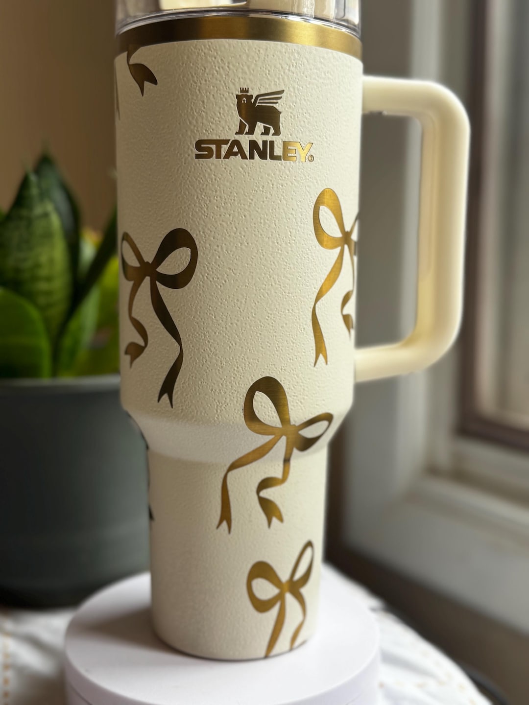 Laser Engraved Bow Tumbler – Personalized Coquette Drinkware (40 Oz) - Etsy