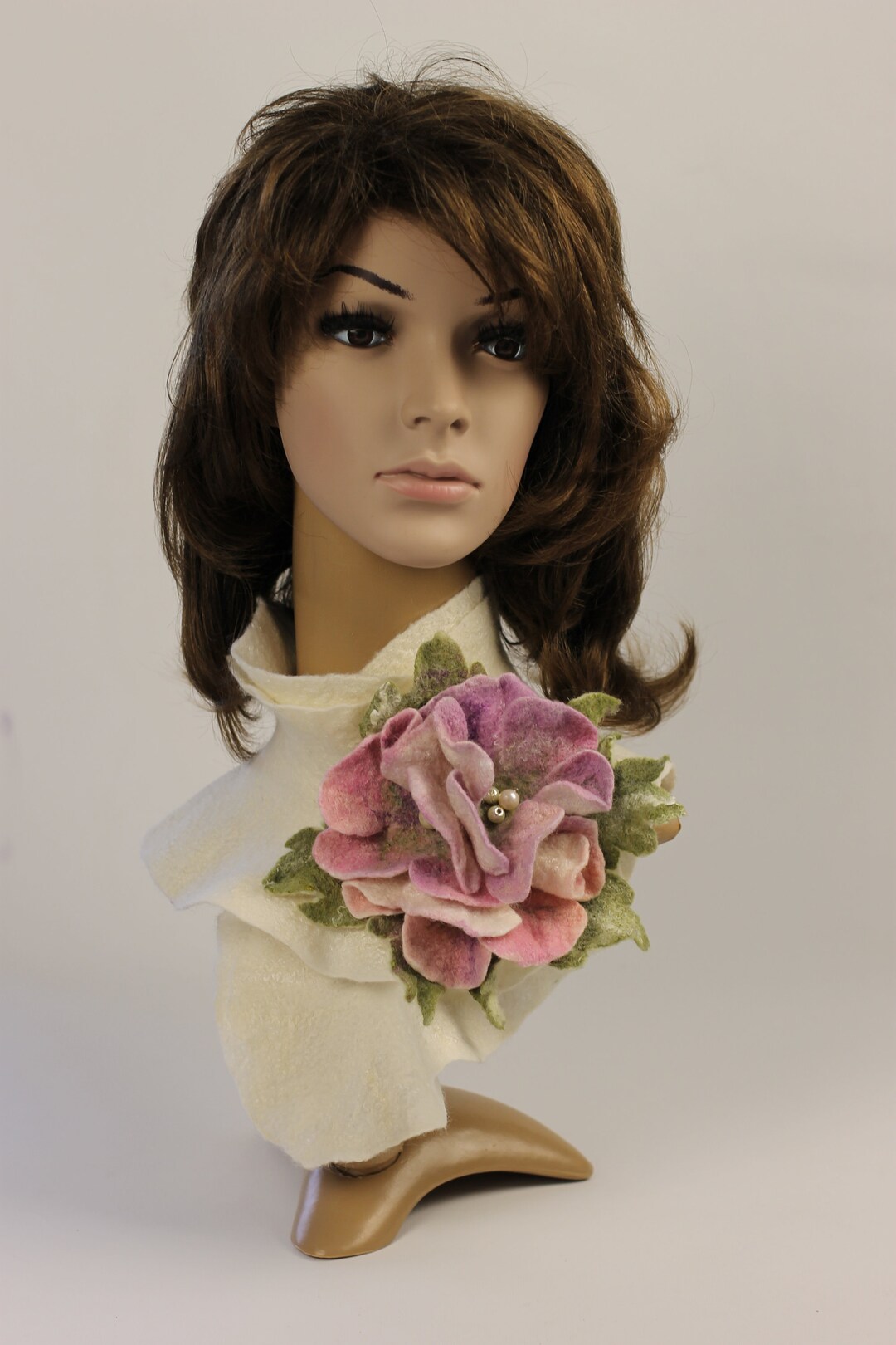 Handmade Felt Boa Scarf With Flower Brooch, Elegant Women's Scarf - Etsy