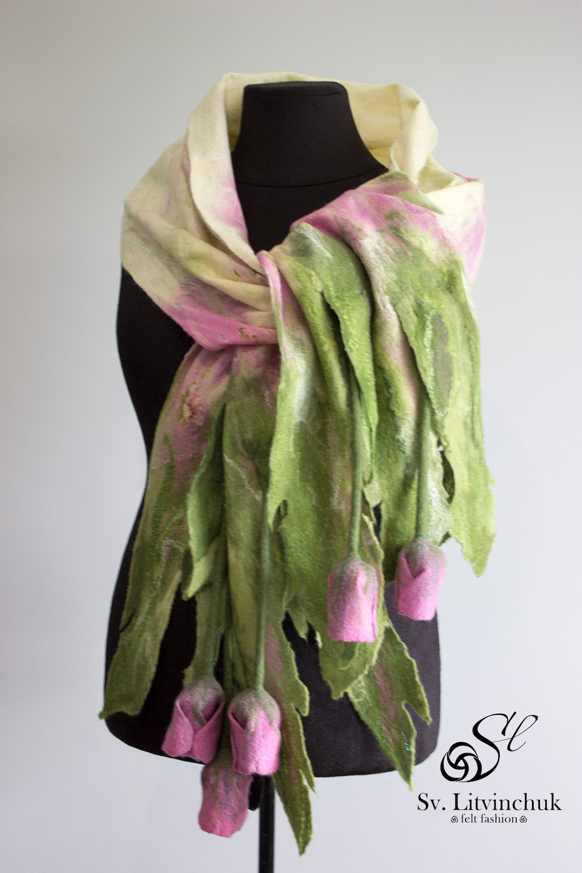 Nuno Felted Scarf With Flowers Roses Handmade Palatine With | Etsy