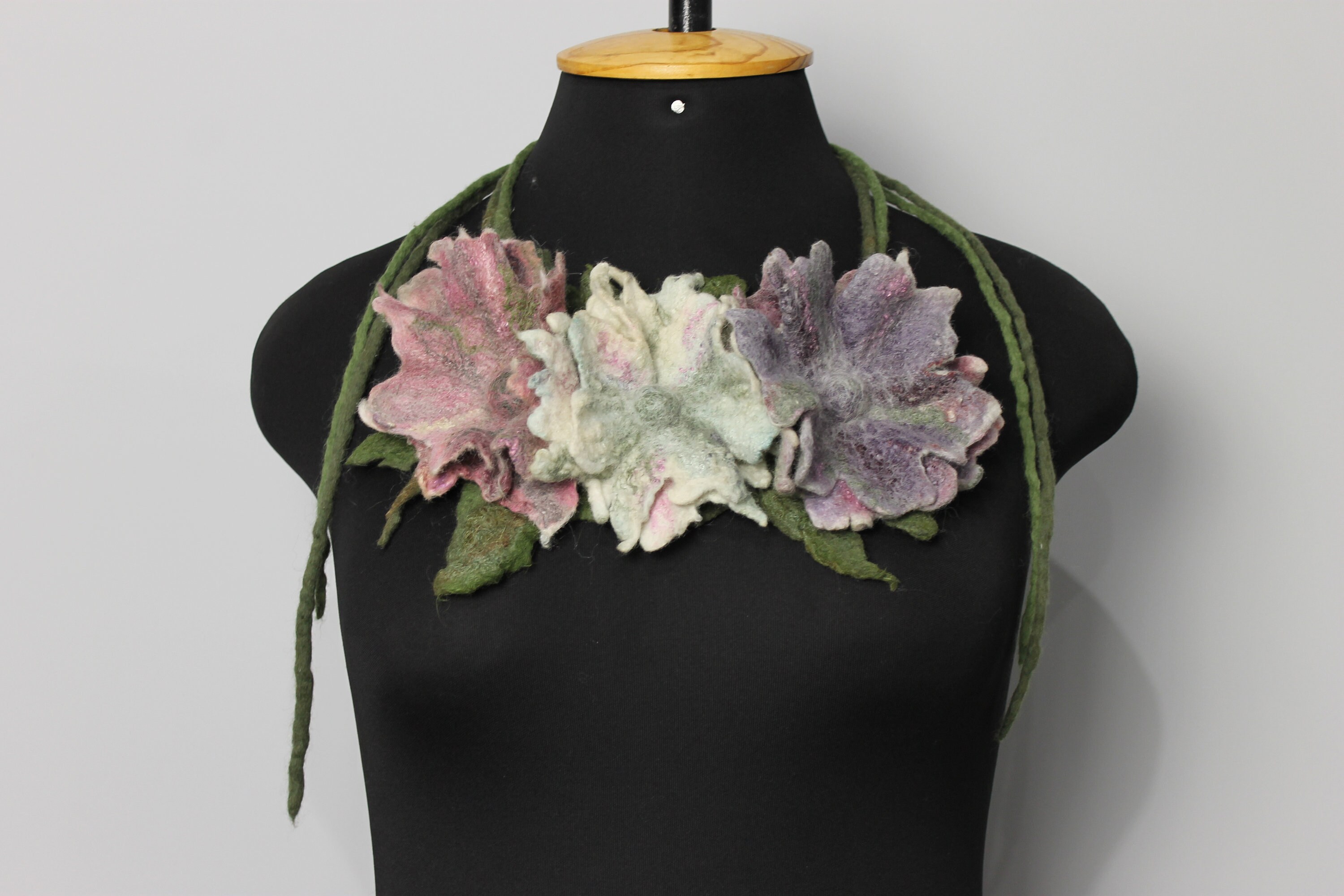 Felt flower Necklace Felt Scarf Wool Flower Cord Floral | Etsy