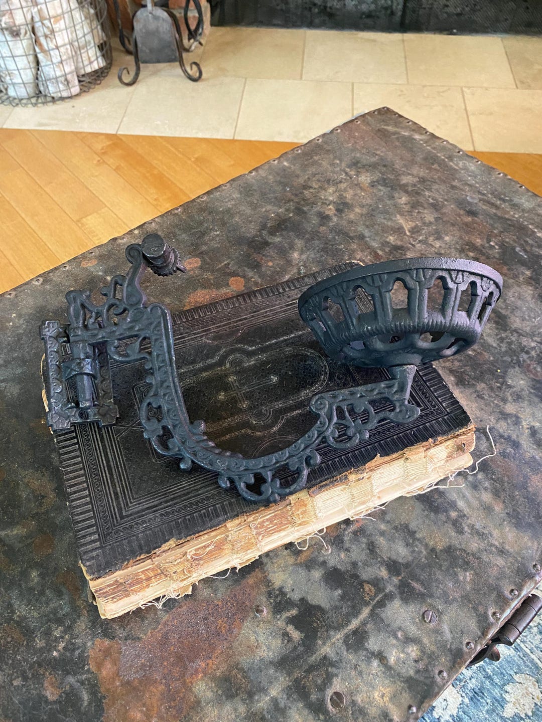 Antique Cast Iron Oil Lamp Holder Home Décor Great for Staging Item 1 ...