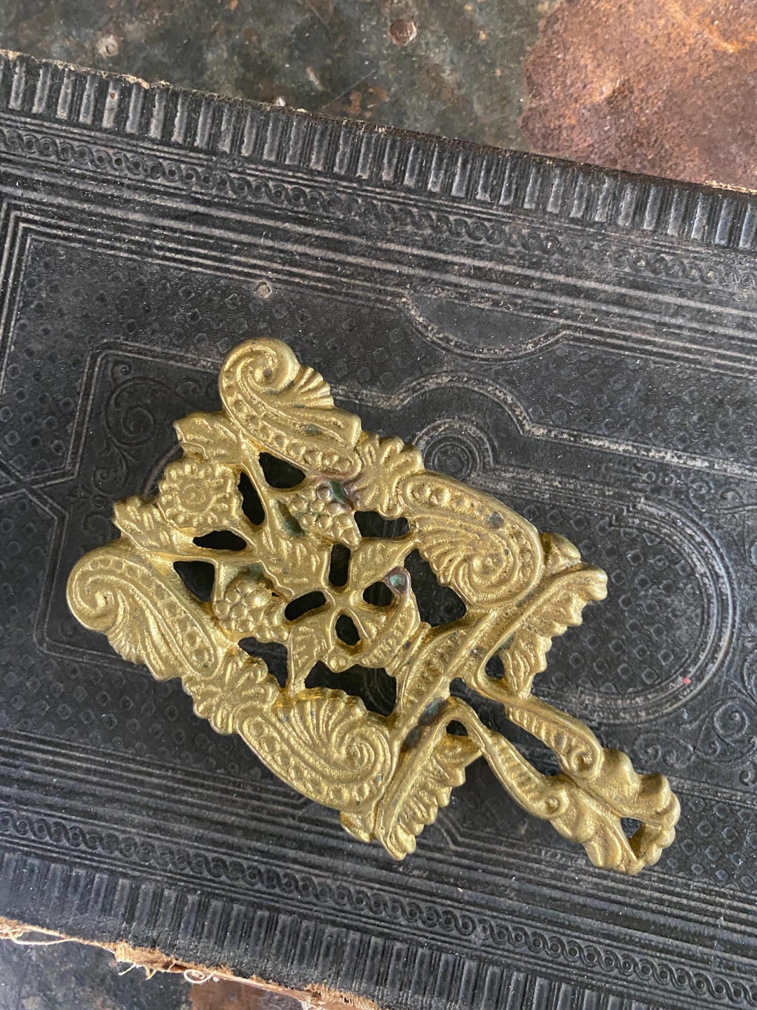 Vintage Small Brass Raised Trivet Home Décor Great for Staging - Etsy