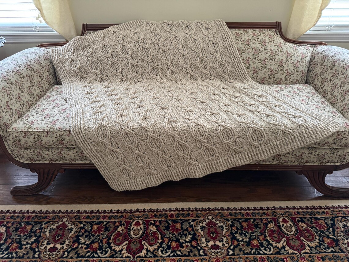 Balmoral Cabled Throw - Etsy