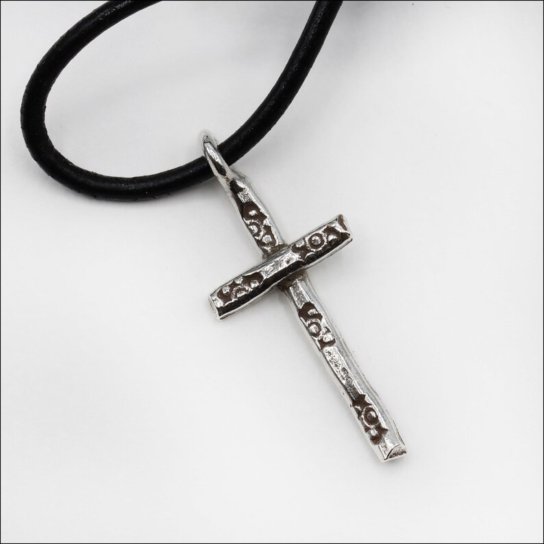 HP016 ~ Hill Tribe Silver Stamped Cross Pendant ~ Package of 1 - Etsy
