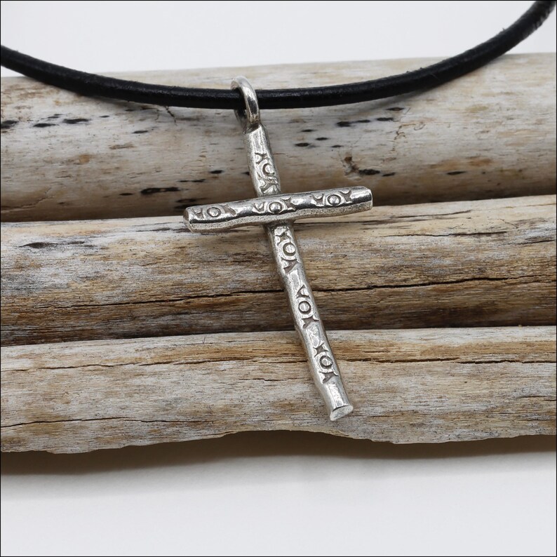 HP016 ~ Hill Tribe Silver Stamped Cross Pendant ~ Package of 1 - Etsy