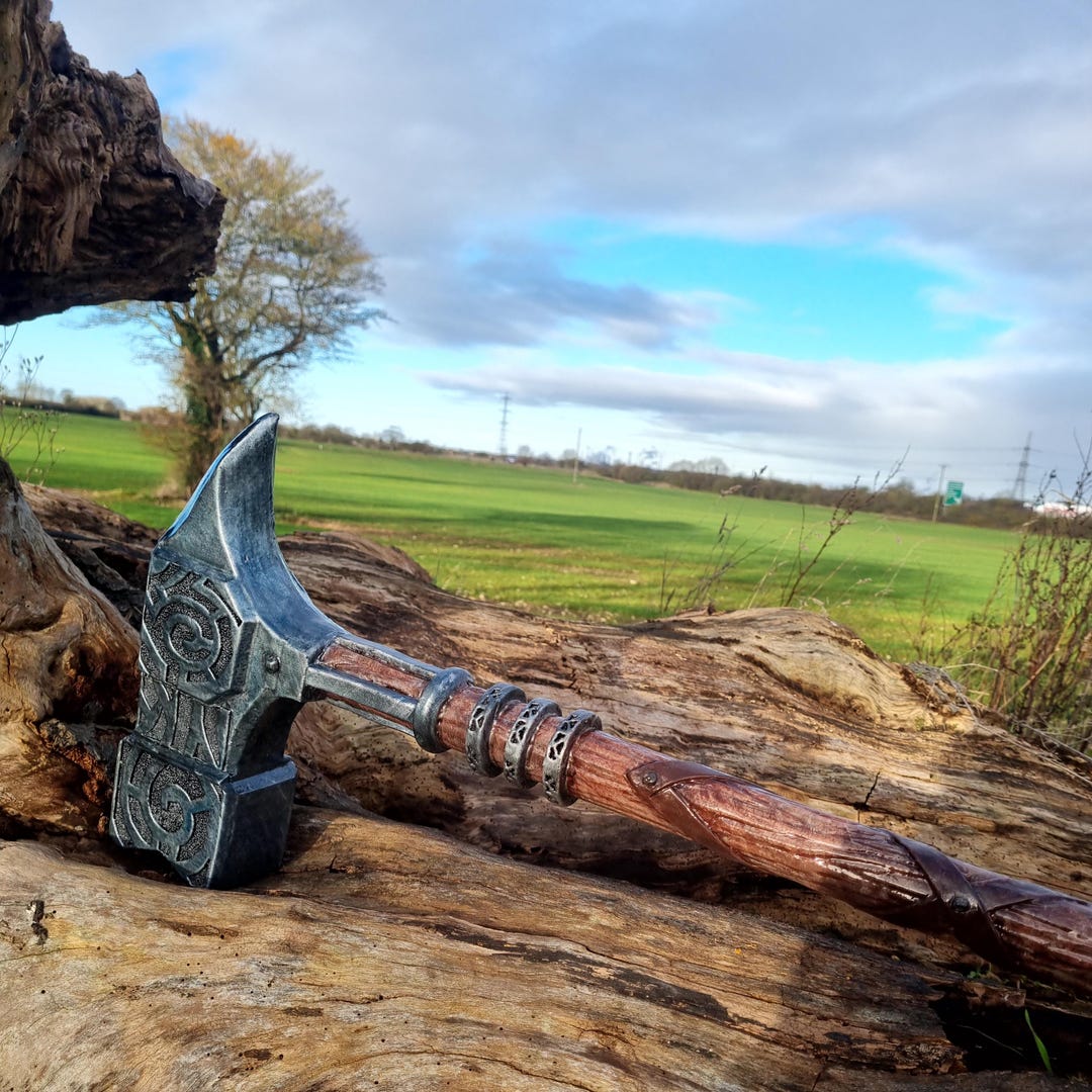 Skyrim Warhammer Replica, Foam LARP Weapon, Handmade Cosplay Prop ...