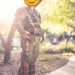 how to draw hiccups fire sword