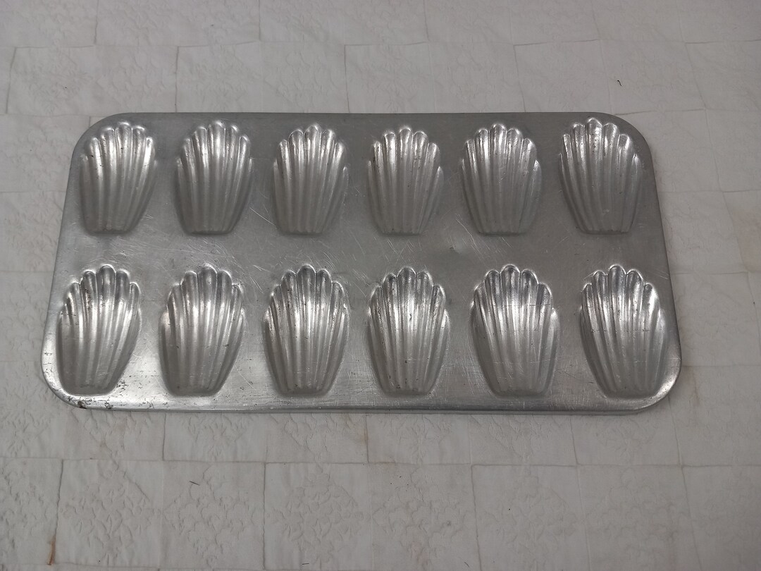 Madeleine Mold Vintage. - Etsy