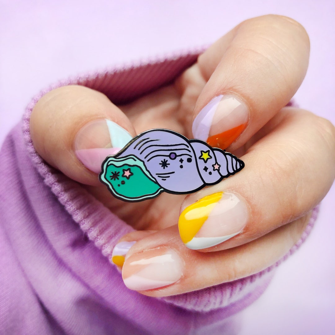 LILAC or PINK Shell Pin - Little Mermaid Pin - Beach Pin - Pastel Pin ...