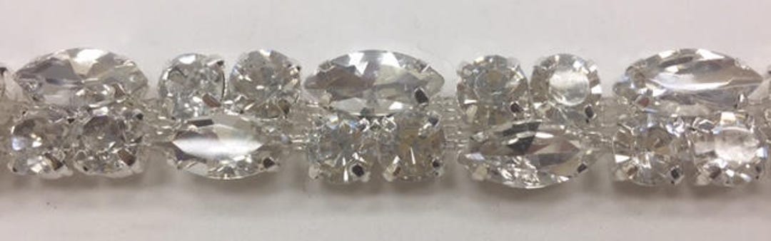 Clear Crystal Rhinestone Chain - 1 Yard Clear Crystals Set in A Silver Claw on A Silver Metal ...