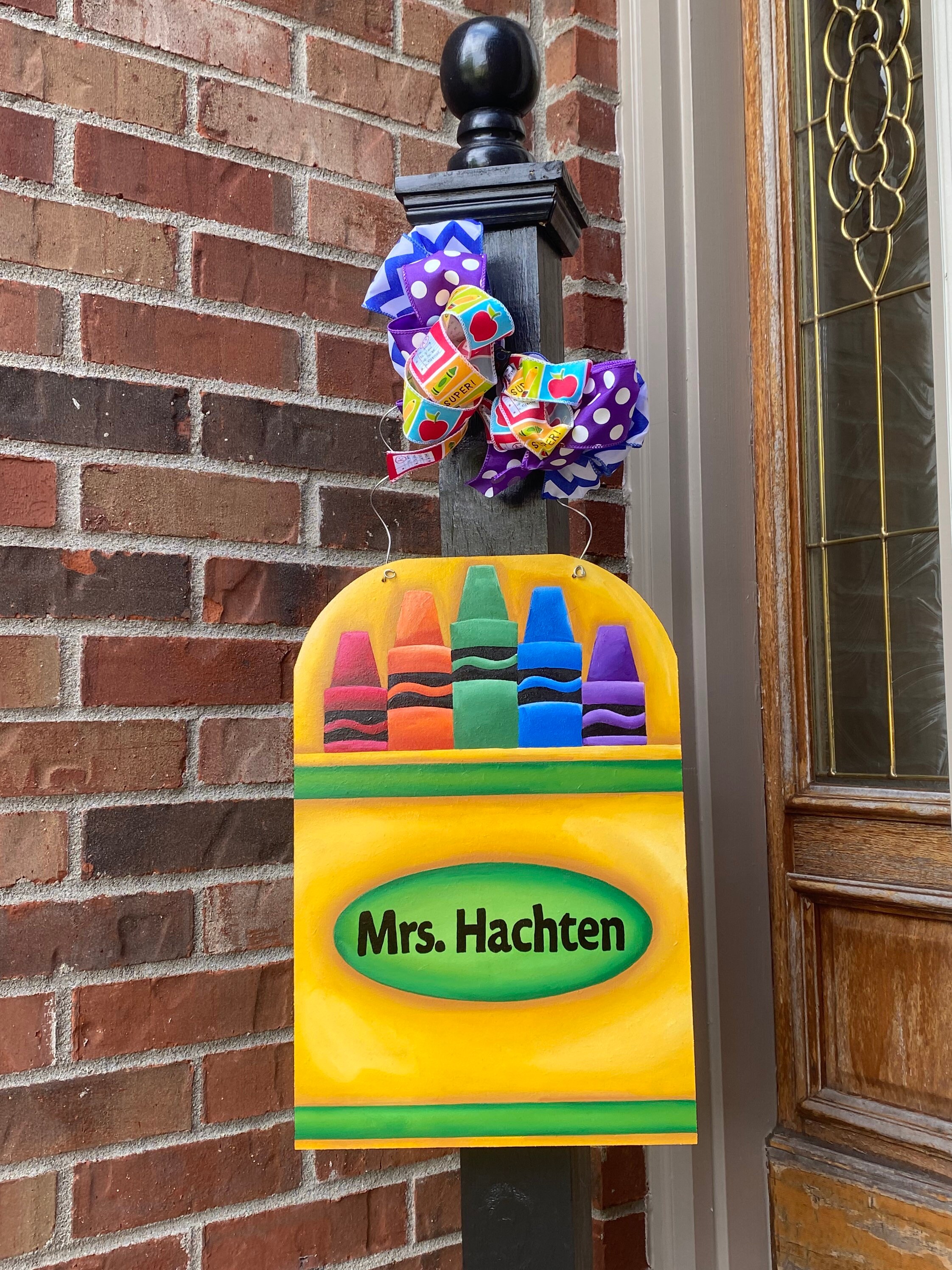 Crayon Door Hanger Back to School Teacher Gift Classroom Welcome Wreath ...
