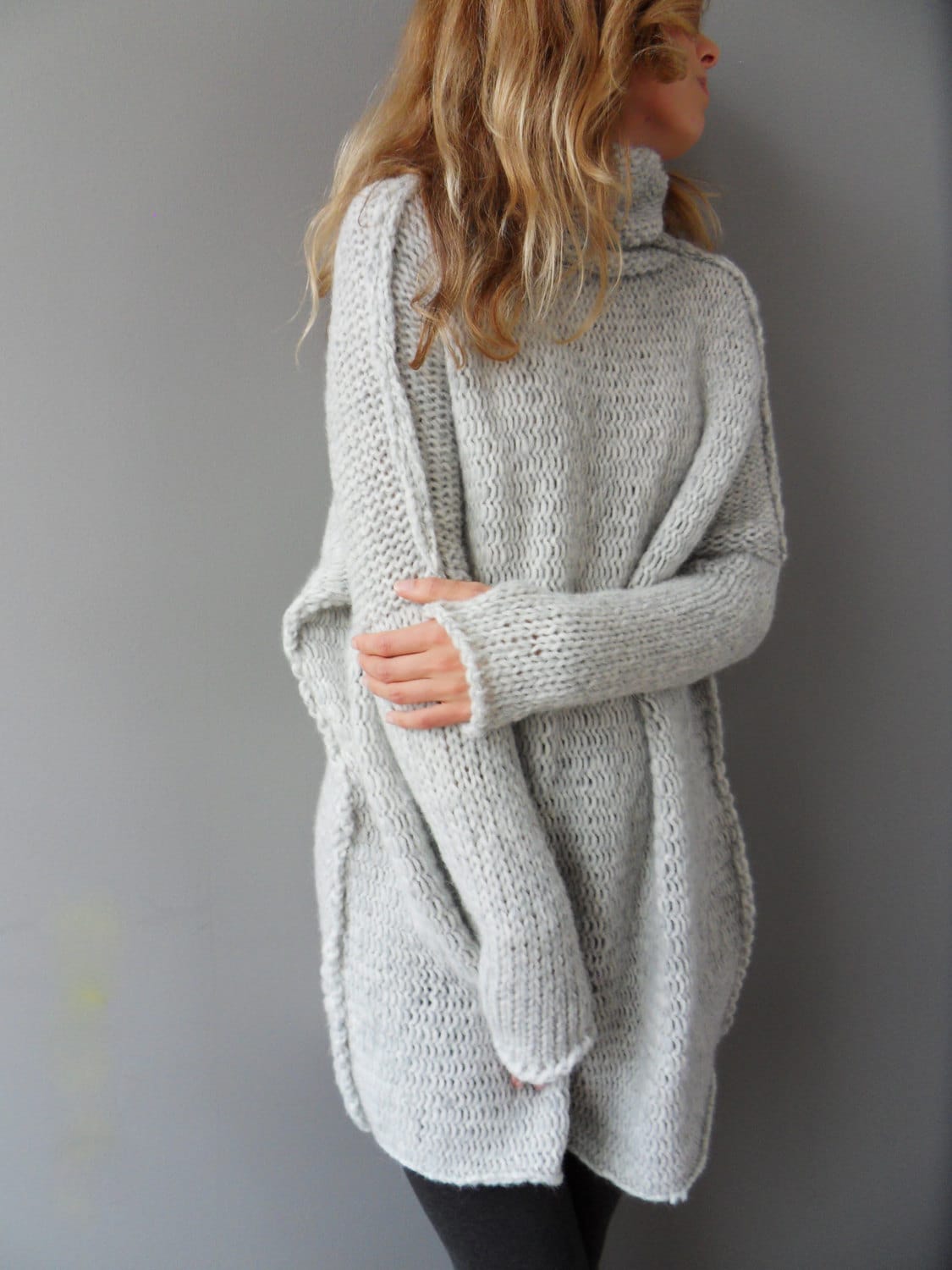 Light Grey Oversized Chunky Knit Alpaca Wool Woman Sweater Light Grey Oversized Chunky Knit Alpaca Wool Woman Sweater