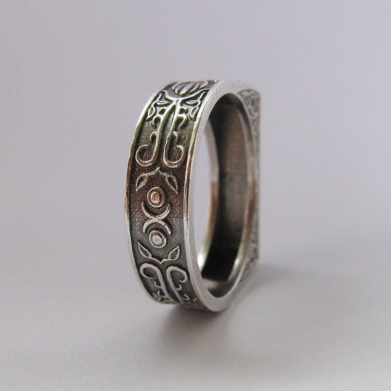 Knight Slayer's Ring Dark Antiqued Solid Sterling Silver - Etsy