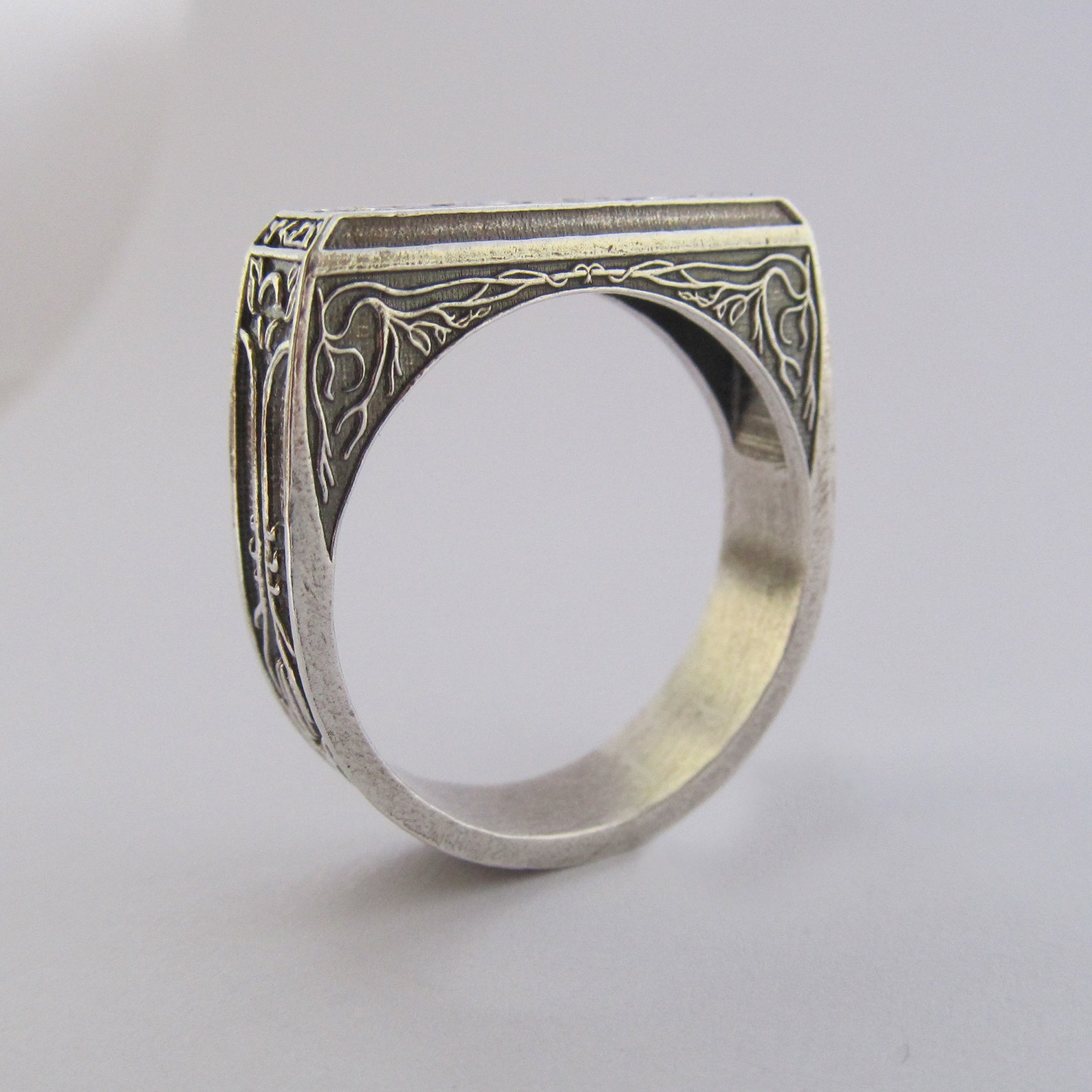 Knight Slayer's Ring Dark Antiqued Solid Sterling Silver - Etsy
