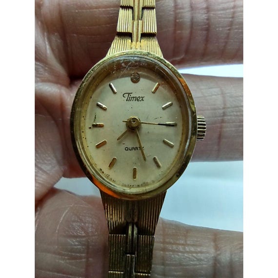 Timex Vintage Ladies Watch - Gem