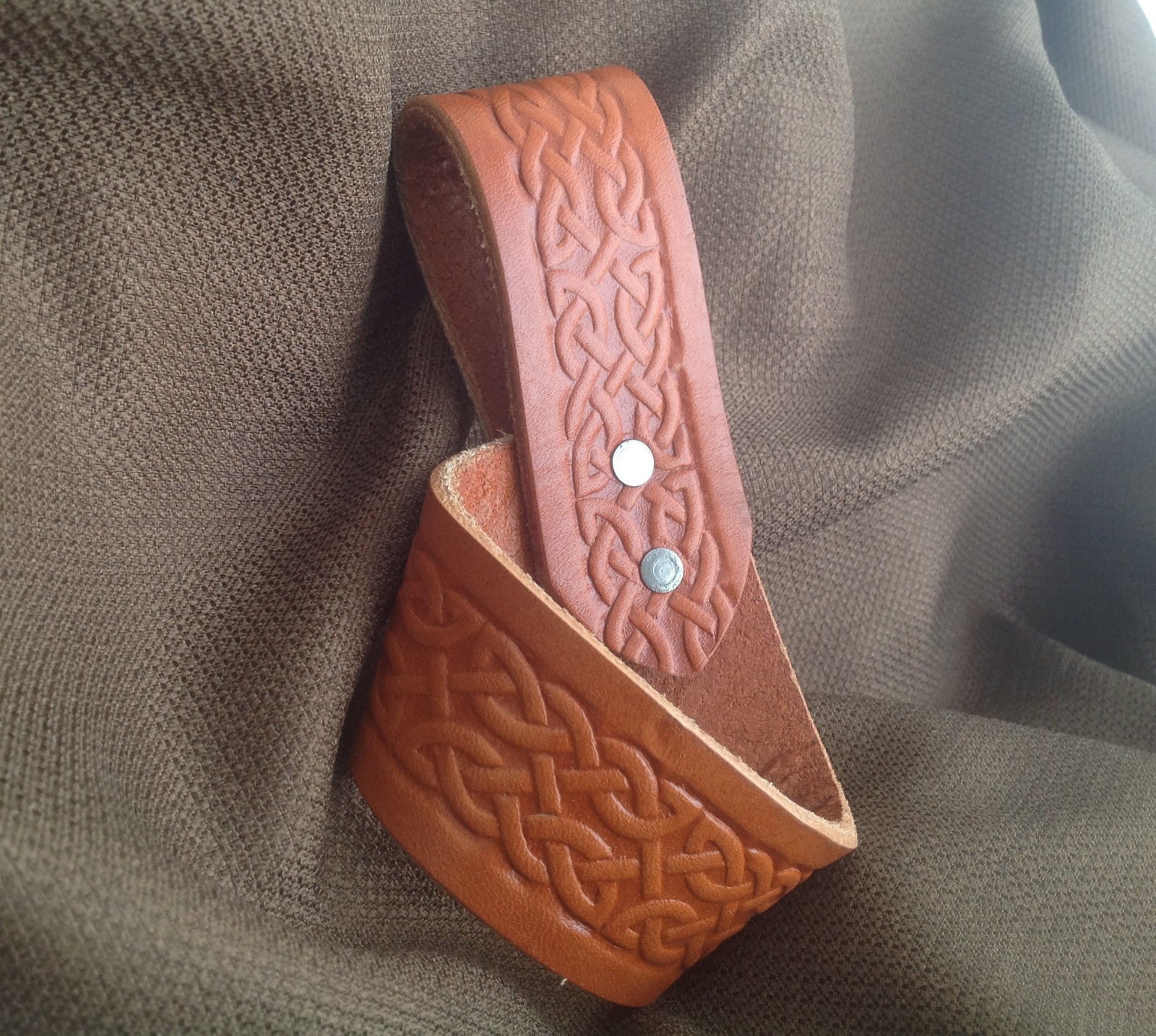 1.5 Wide Chestnut Leather Tomahawk Frog Hanger Hatchet | Etsy