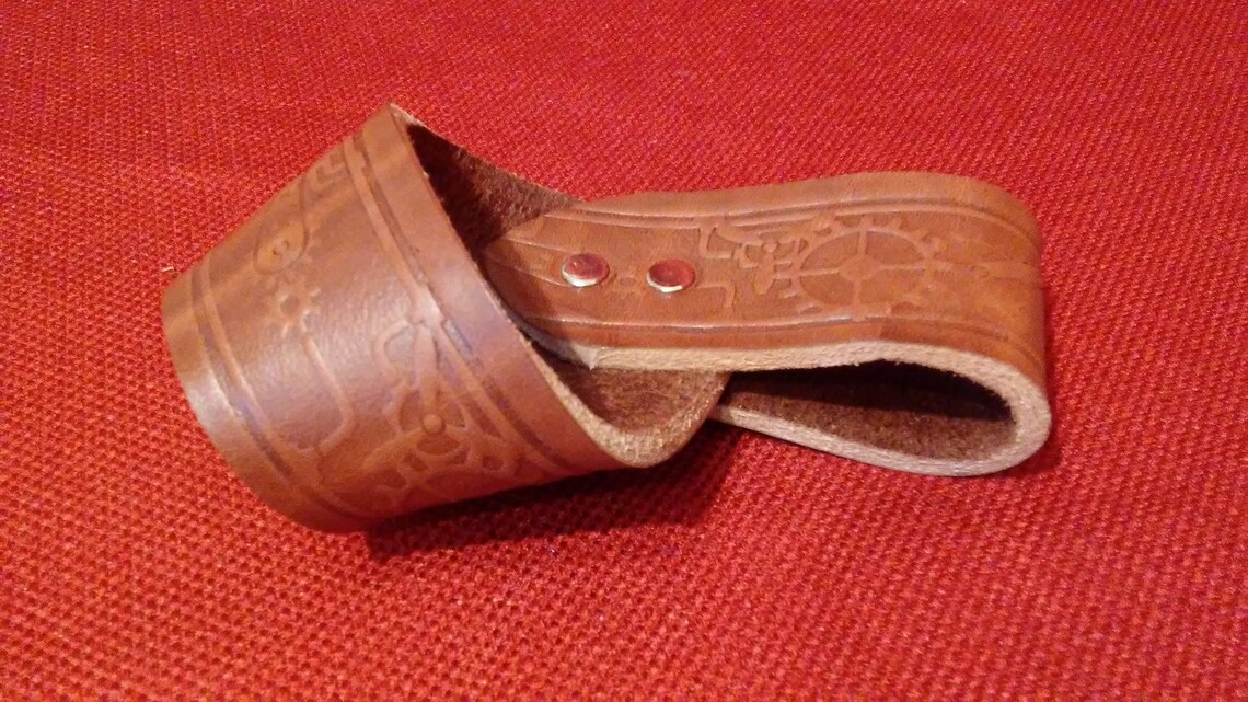 1.5 Wide Brown Leather Tomahawk Frog Hanger Hatchet Axe - Etsy