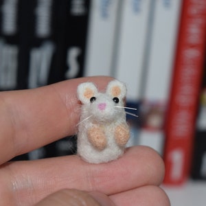 White Mouse Miniature Dollhouse Micro Mice Figurine Mouse Ornament Tiny ...