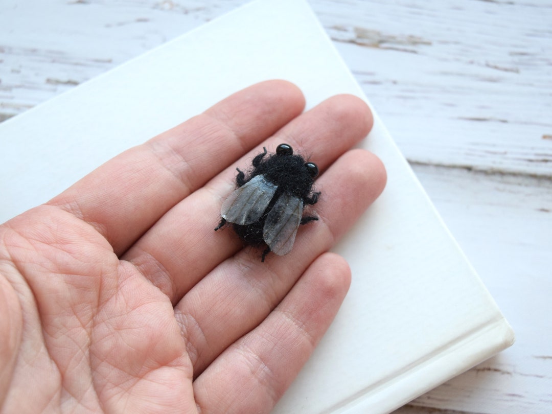 Realistic Fly Gardener Gift Bug Brooch Cute Gift Jewelry Naturalistic ...