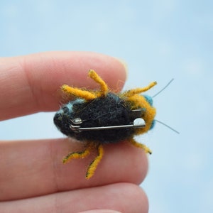 Blue Banded Bee Brooch Bee Ornament Wildlife Gift Bee Pin Insect Brooch ...