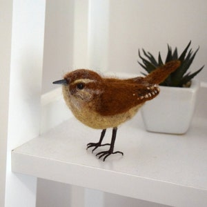 Needle Felted Carolina Wren Sculpture, Wool Bird Ornament - Etsy