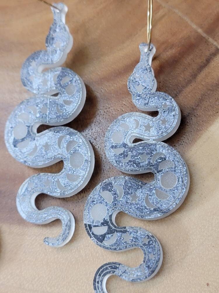 2 Colors of Snakes Glow in the Dark. Choose Your Favorite - Etsy