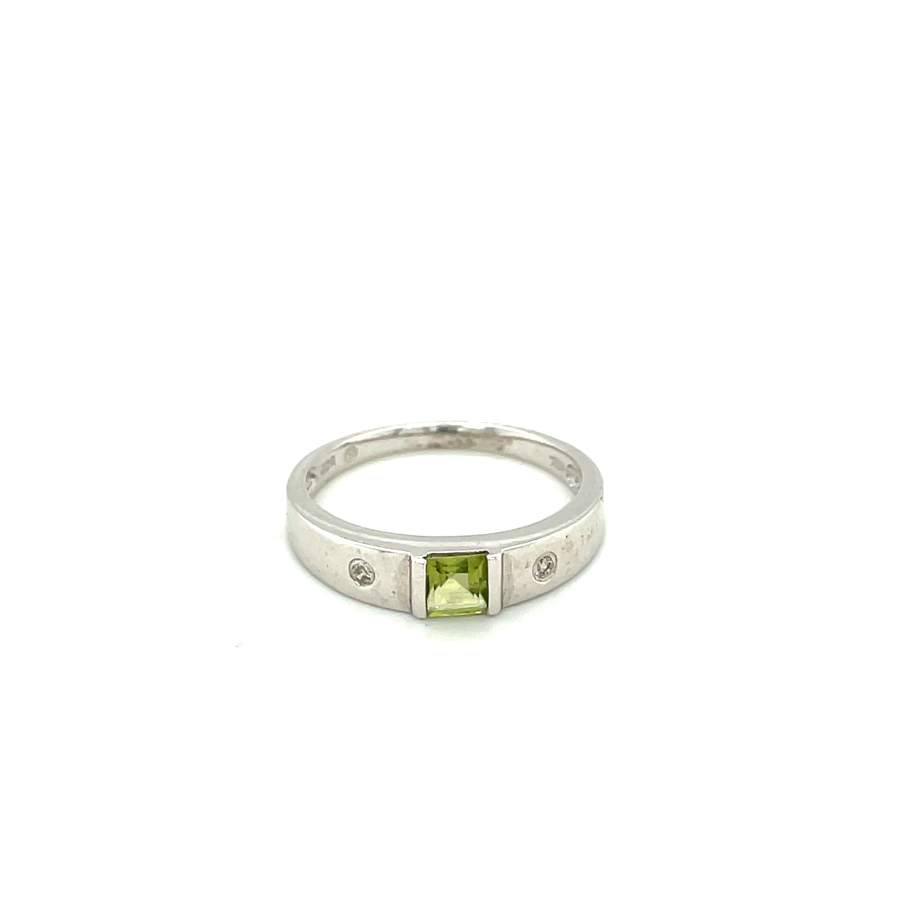 14K White Gold Princess Cut Peridot and Diamond Stackable Ring - Etsy