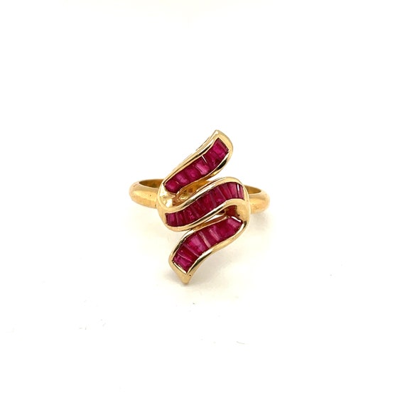 18K Yellow Gold Ruby Wave Ring - Gem