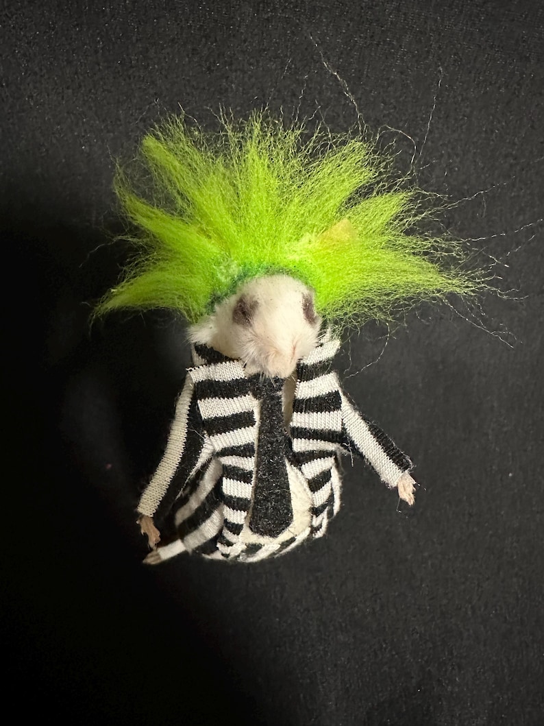 Taxidermied Beetlejuice Mouse - Etsy