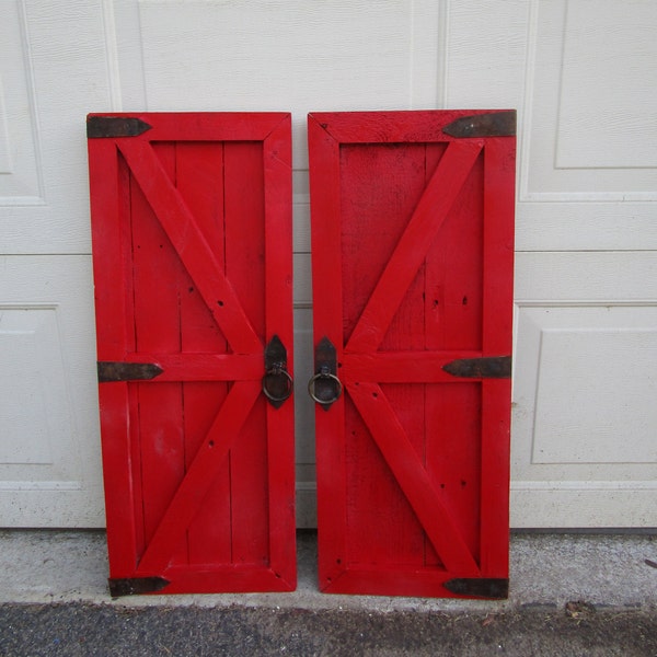 Red Barn Door - Etsy