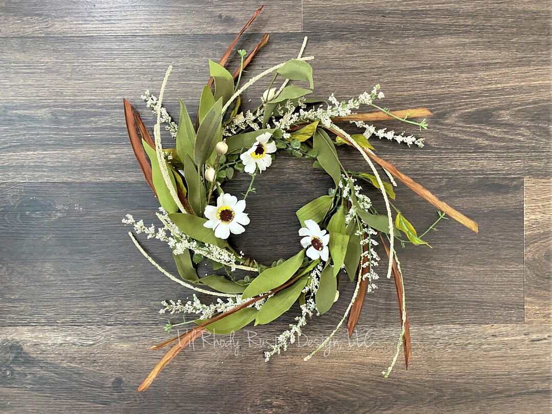 White Daisy and Heather Sprig 6.5 Candle Ring, Farmhouse Candle Ring ...