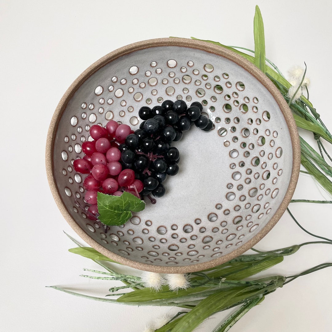 Earthy Fruit Bowl...a Berry Bowl for the Minimalist in Brown Clay and ...