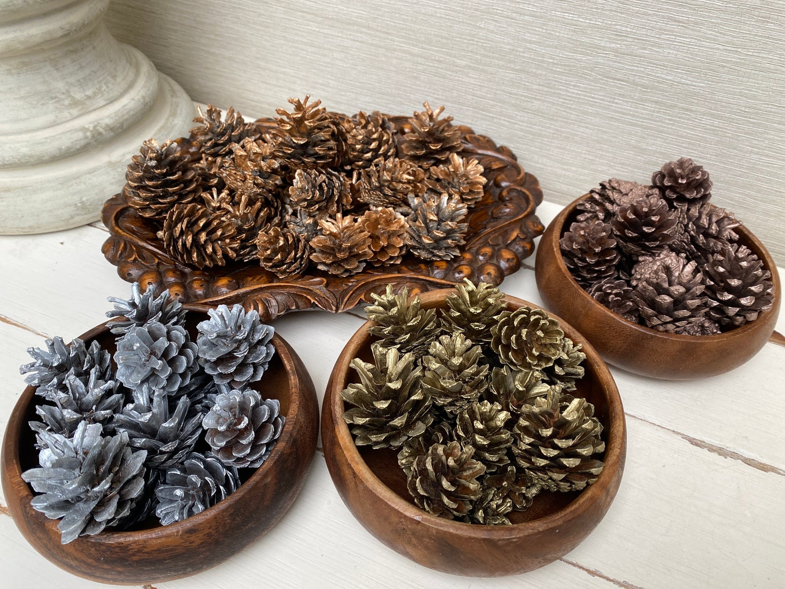 Sprayed Small Pine Cones- Pack of 30 - Choice of Gold Silver Rose Gold ...