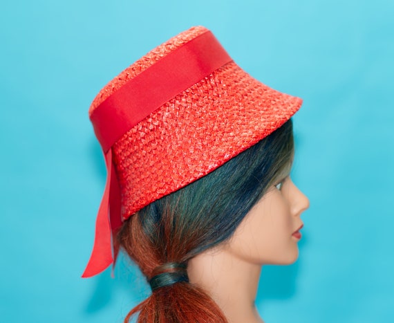 Vintage 1960s Red Straw Bucket Hat - Gem