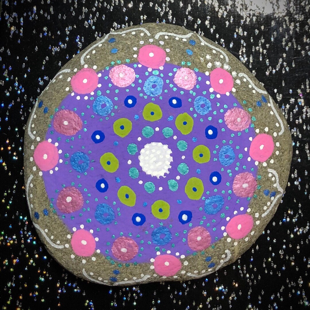 Pebble Painted Mandala - Etsy